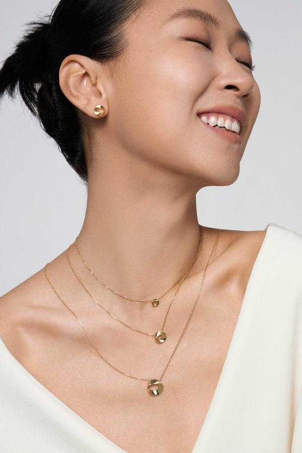 The Möbius Strip Jewelry - 18k Solid Gold